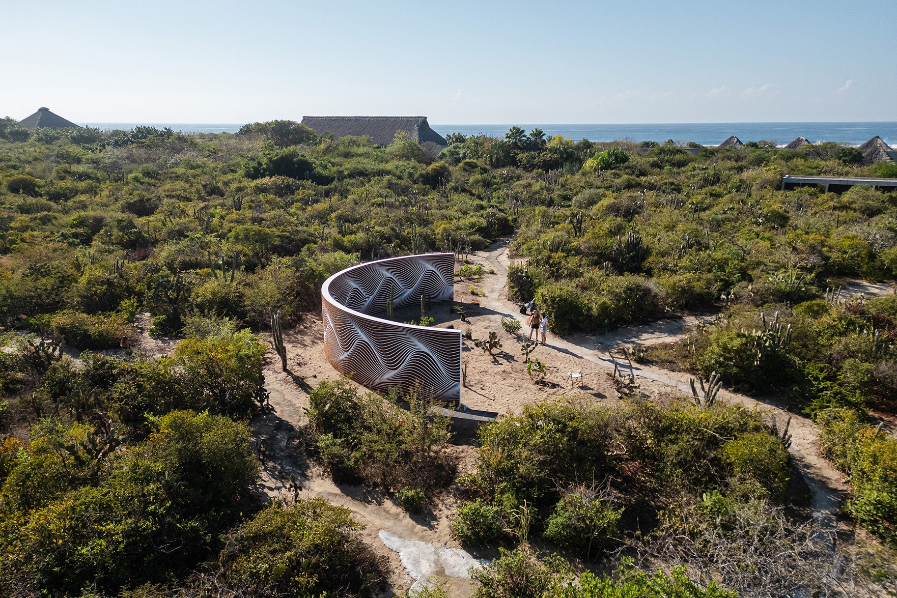 CLAUDIA COMTE | FROM WHERE WE RISE – KÖNIG GALERIE