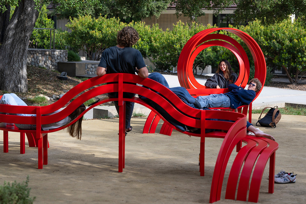 JEPPE HEIN | MODIFIED SOCIAL BENCHES CLAREMONT – KÖNIG GALERIE