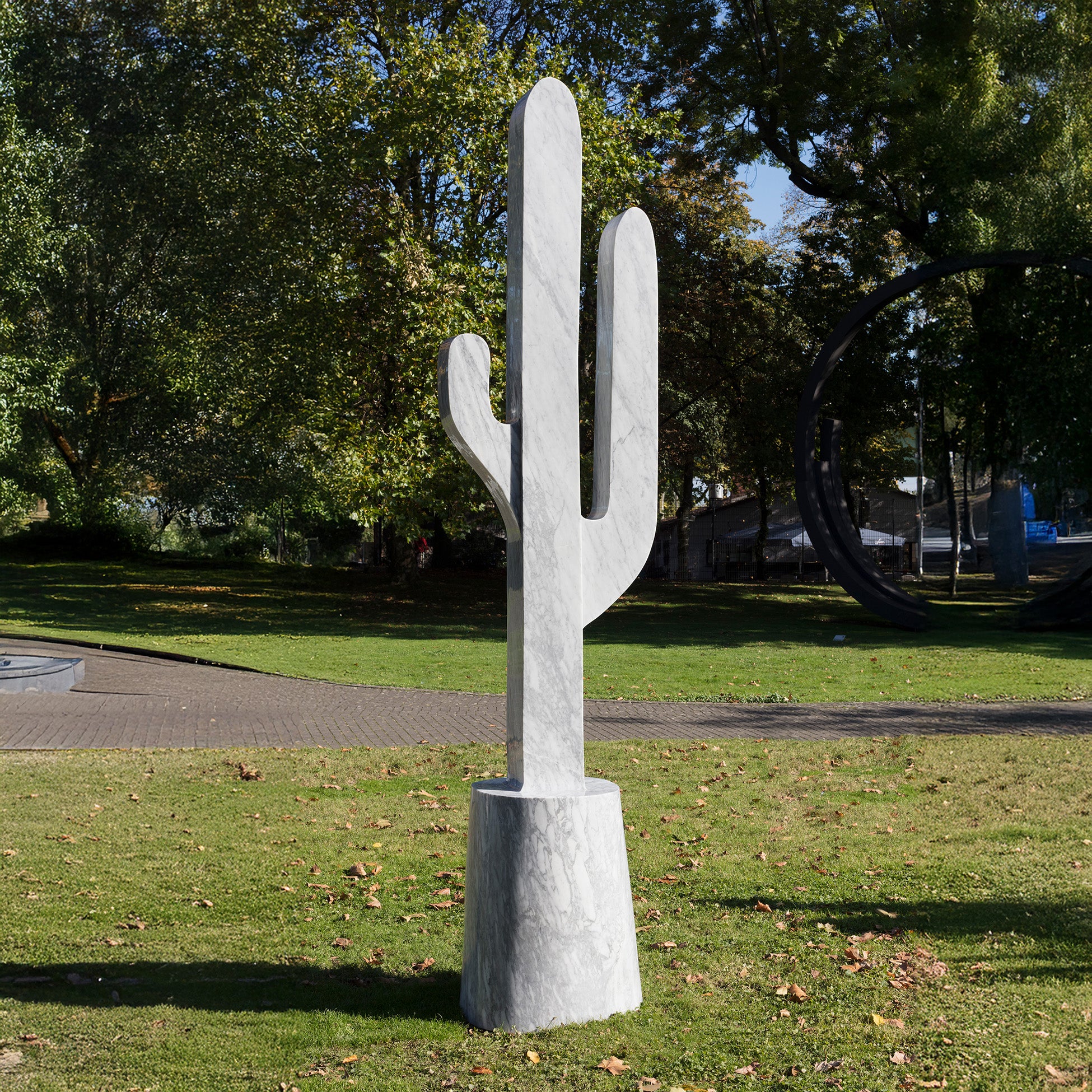 Luca (Marble cactus) – KÖNIG GALERIE