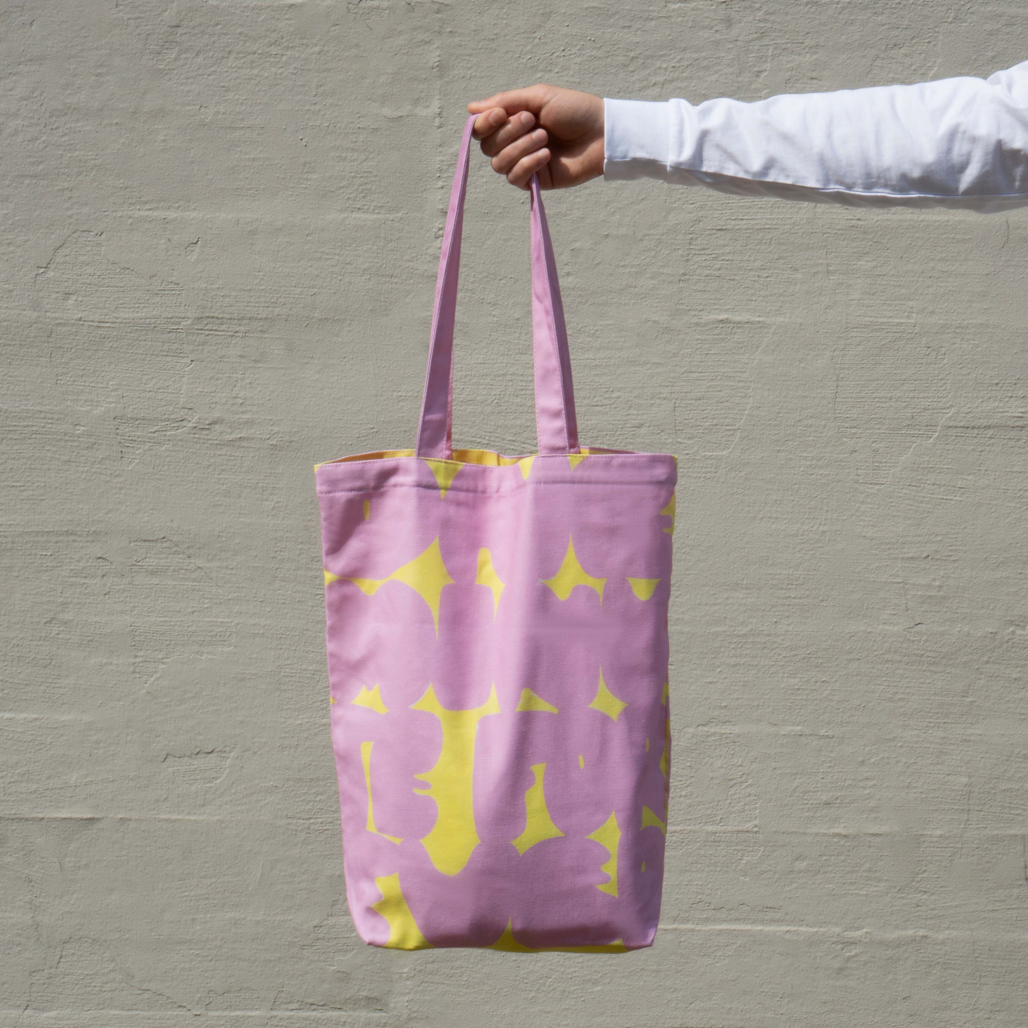 One Minute Forever Tote Bag – KÖNIG GALERIE